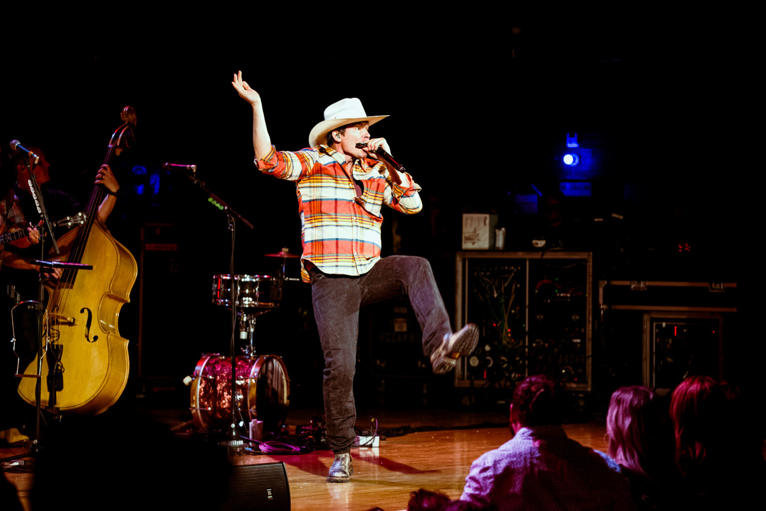 Old Crow Medicine Show / Molly Tuttle - Taft Theatre - The Hot Mic